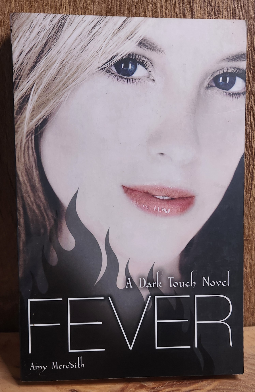 Fever - Amy Meredith – Belle's Books Online Secondhand Bookshop