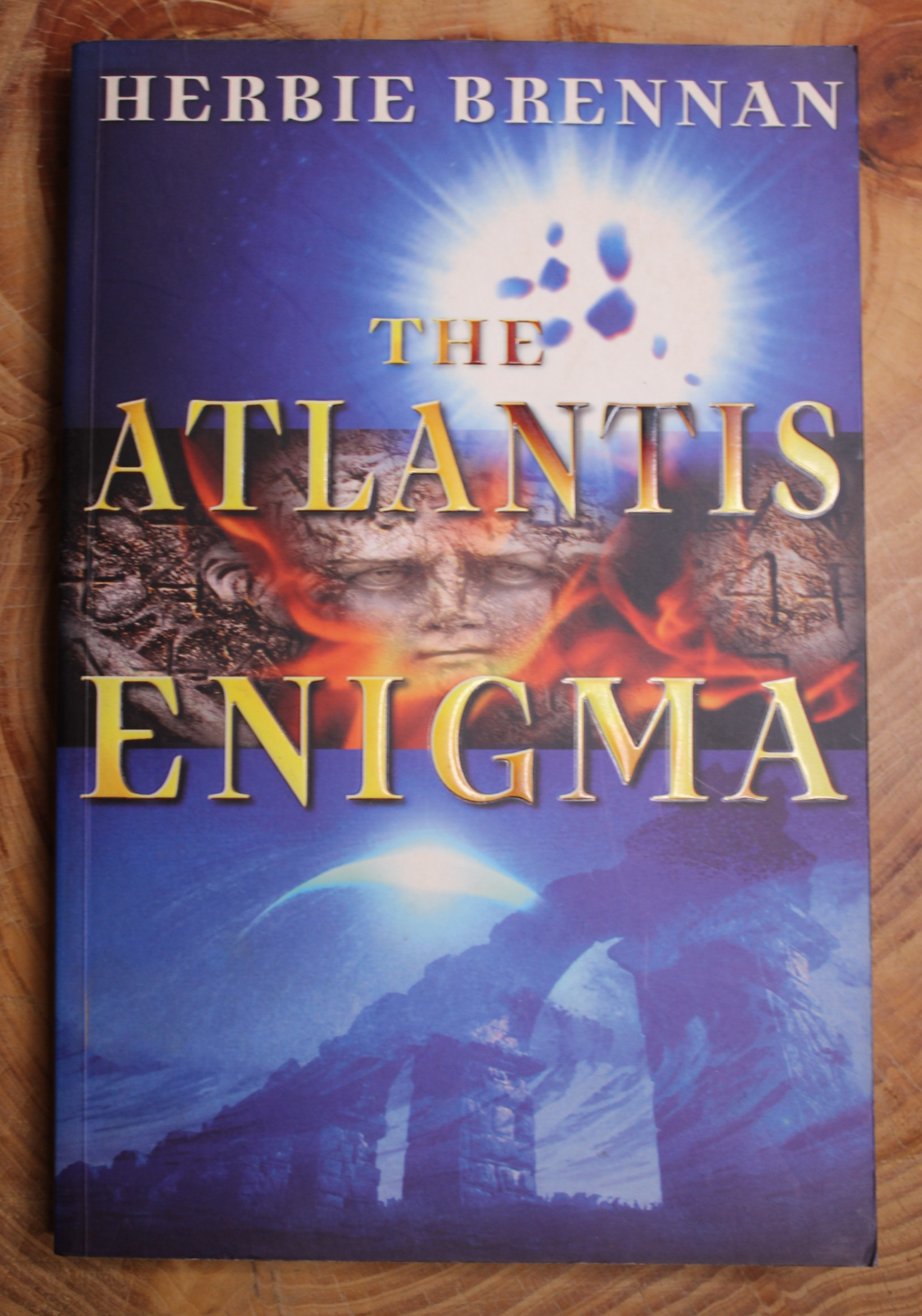 The Atlantis Enigma - Herbie Brennan – Belle's Books Online Secondhand ...